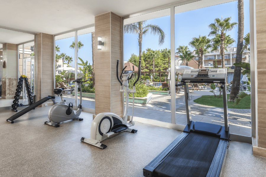 Staying Fit on Summer Vacation - MYPROTEIN™