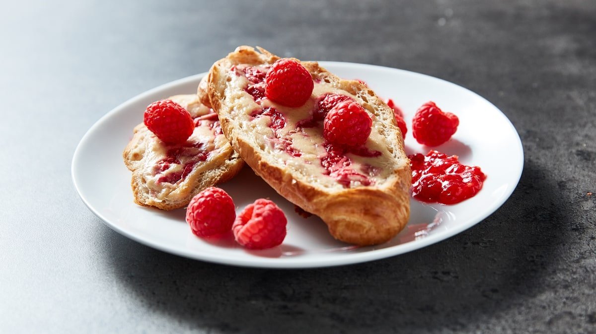 Raspberry Cheesecake-Filled Croissants | High-Protein Breakfast ...