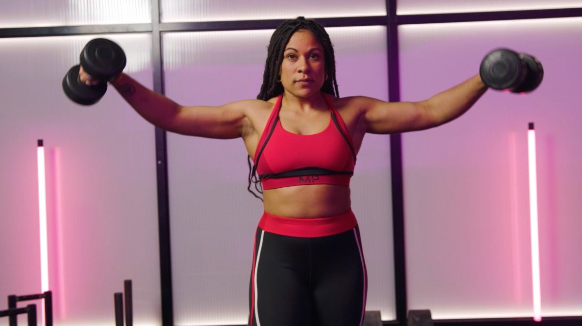 Build Upper Body Strength With England's Strongest Woman - MYPROTEIN™