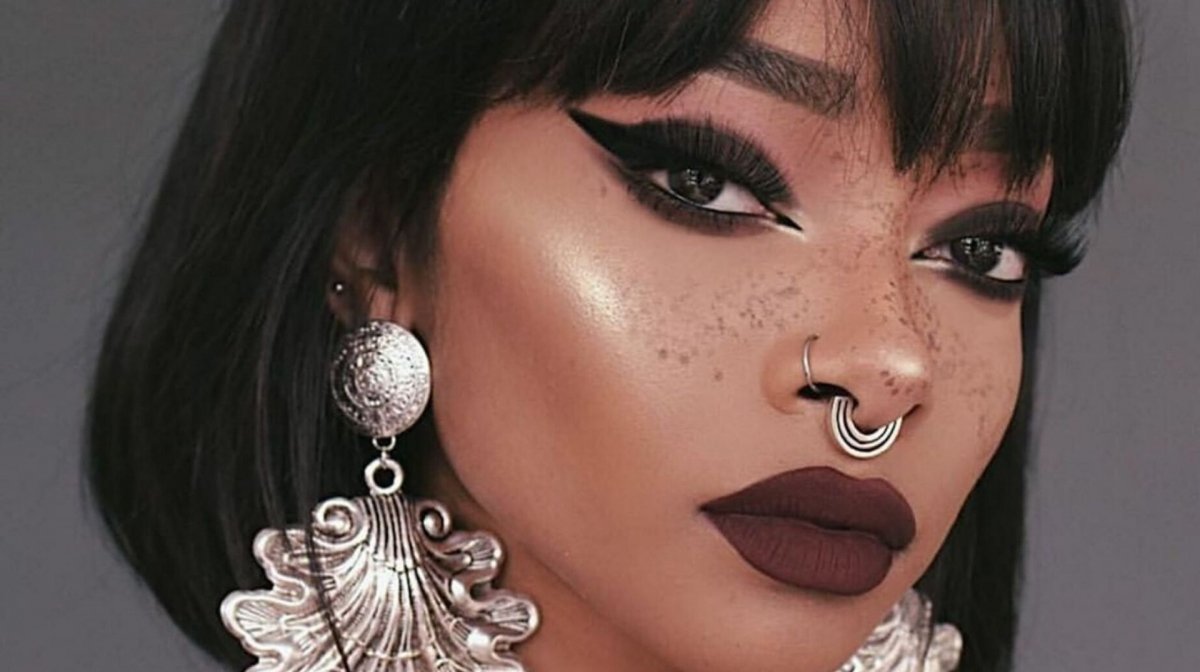 Valentines Inspiration: Smoke and Smoulder - Illamasqua