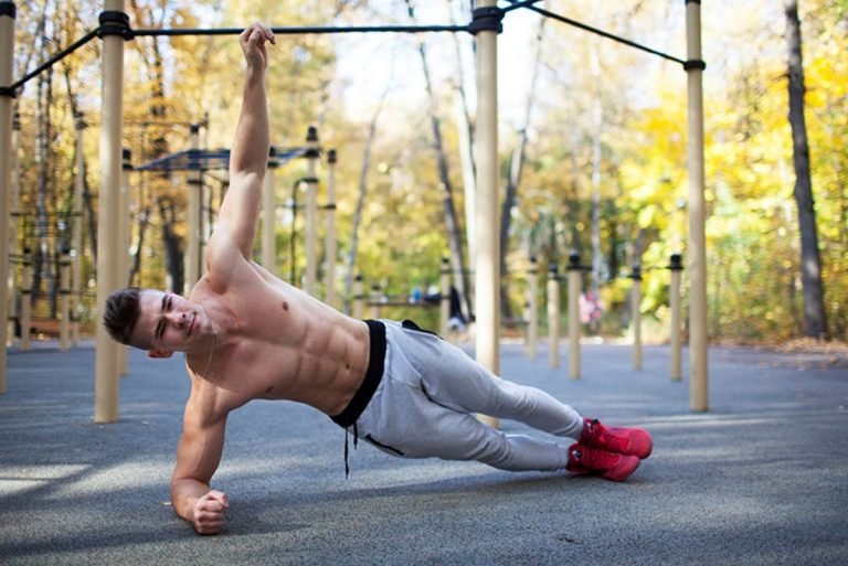 Love Handles: Definition & How to Get Rid Of Them | Gillette UK