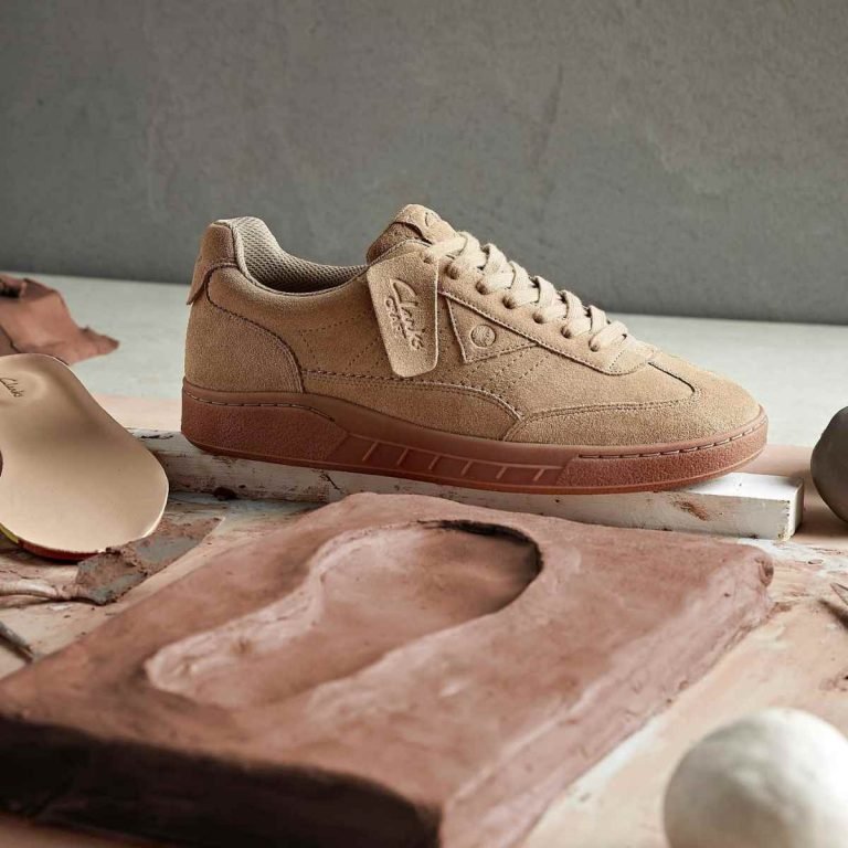 Clarks Buyer’s Guide | Size guides & styling | allsole