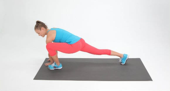 Stretching glutei | Stretching gambe e glutei | MYPROTEIN™
